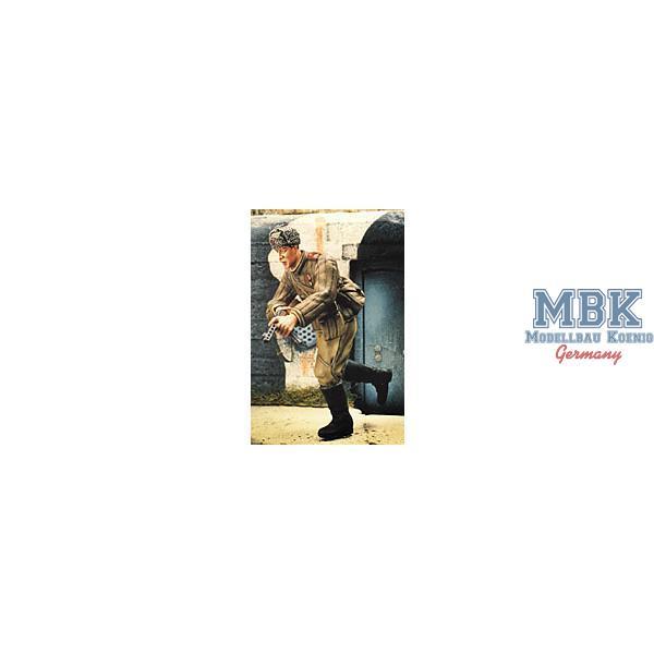 Soviet Infantry running